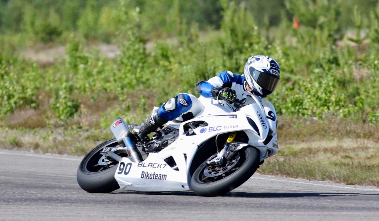 Magnus Collin Superbiken SM-kärkeen Motoparkin kisaviikonlopun jälkeen ...