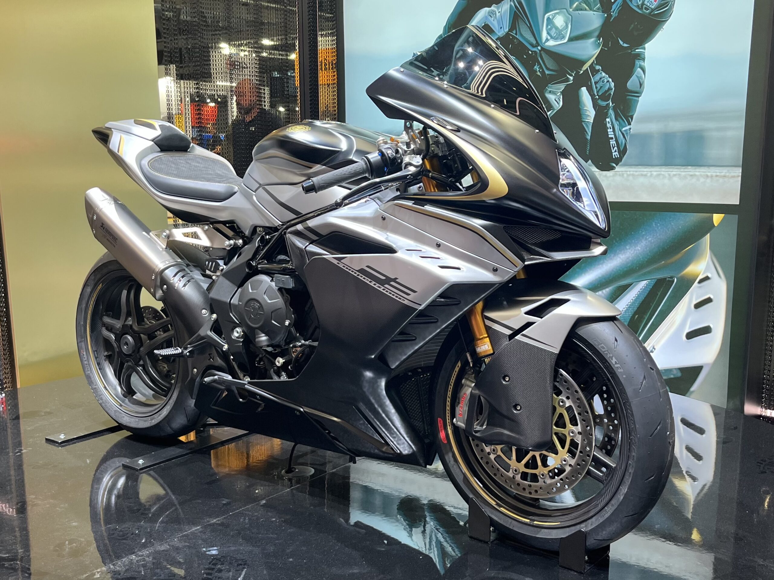 MV Agusta F3 Competizione: 160 hv ja 178 kg – Bike